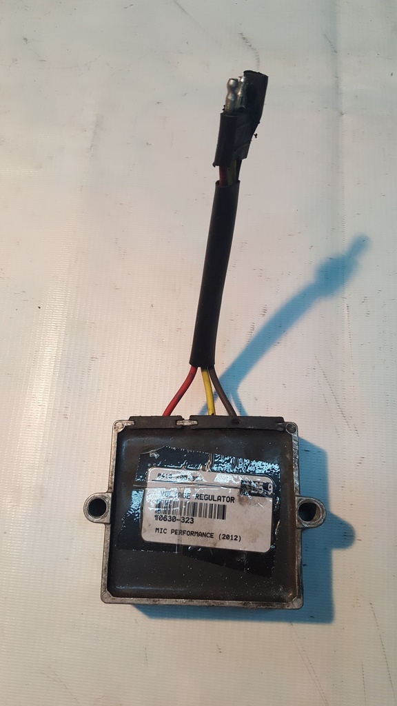 Regulator, Voltage | MIC Parts